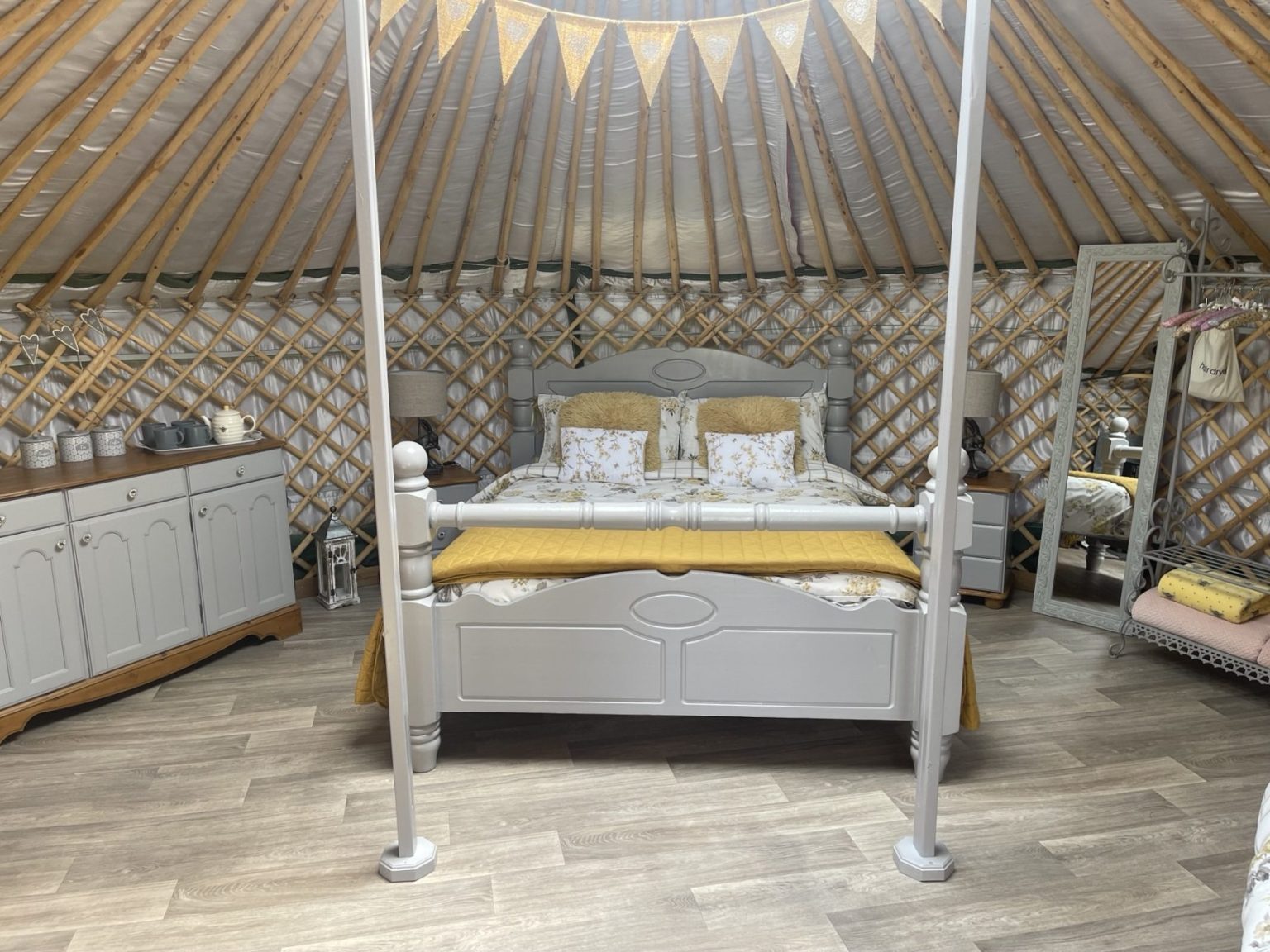 Silver Birch Yurt - Spire View Yurts
